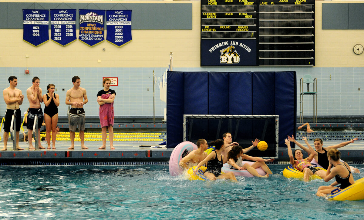 BYU coeds make a splash | News, Sports, Jobs - Daily Herald